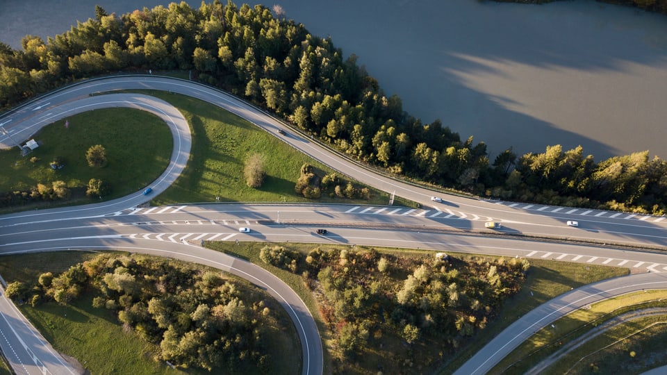 Svizra - Autostradas cun dapli capacitad per las aglomeraziuns ...