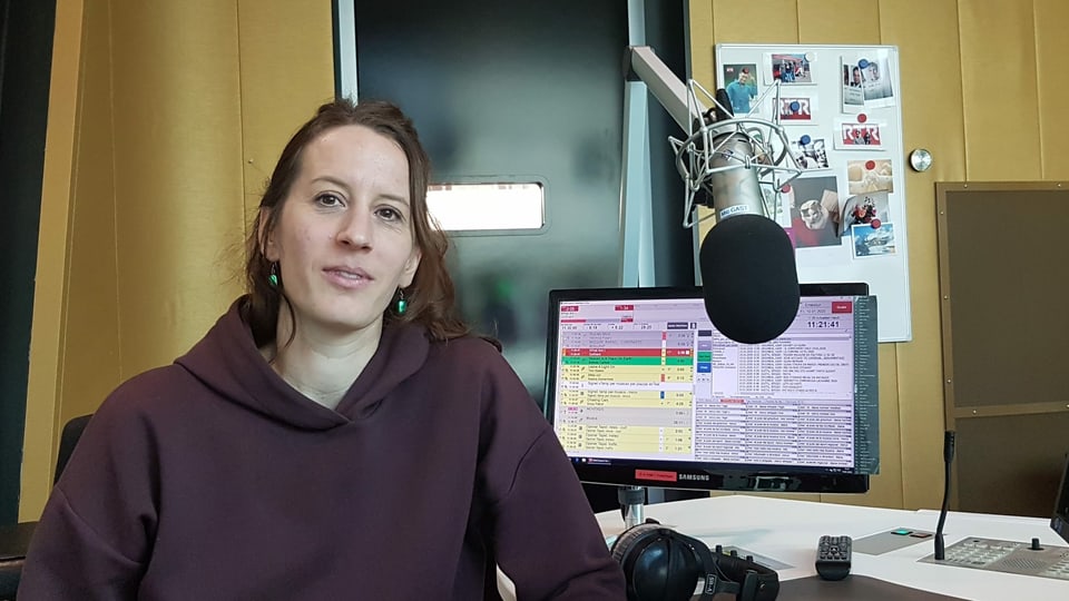 Manuela Steiner - «Nossa chasa» – e la valur dal rumantsch - Cultura - RTR