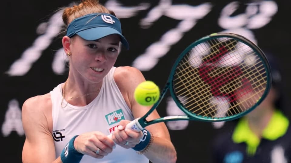 Die Bündner Tennisspielerin Simona Waltert mit erster Erfahrung am ...