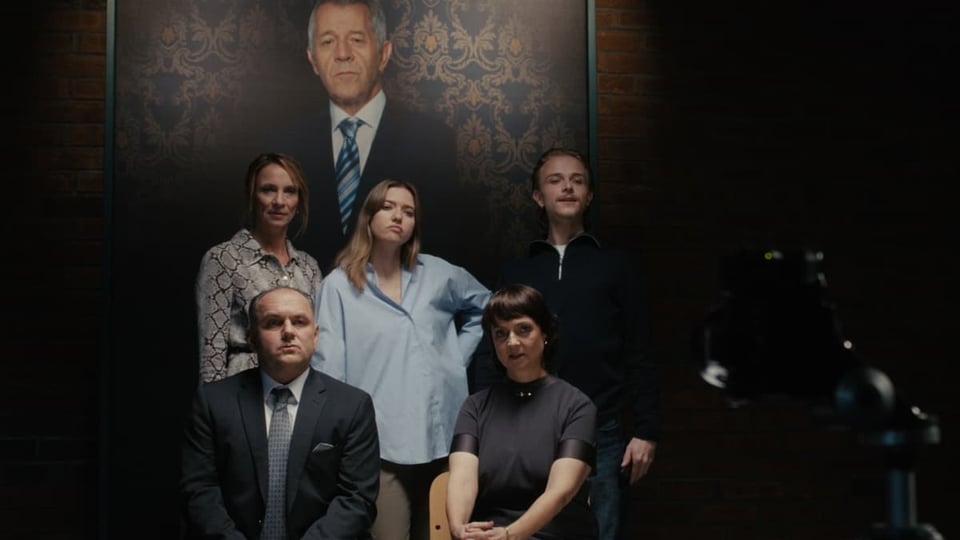 Worum geht es in der RTR Serie «L'ultim Rumantsch»? - Cultura - RTR