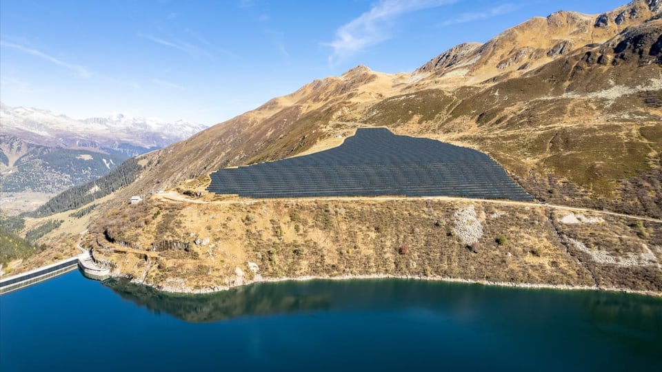 Nova ovra solara en Tujetsch - Electricitad per 3'000 chasadas ...