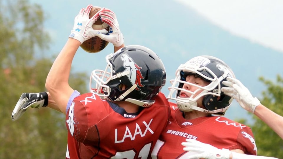American Football - Calanda Broncos enavos en il mintgadi - Sport - RTR