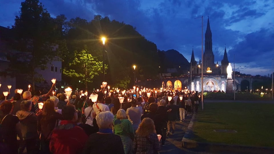 RTR a Lourdes - Il viadi da speranza al lieu da las miraclas - Cultura ...