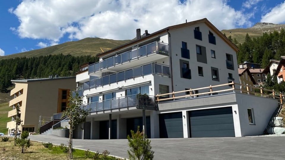 Abitar en Grischun - Pretschs da record per abitaziuns - Novitads - RTR