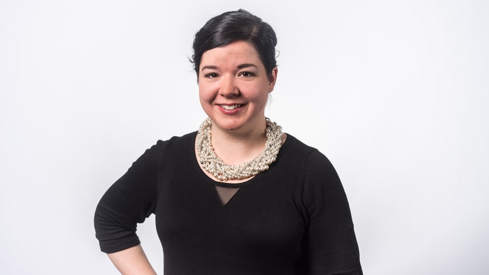 Moderatura radio - Angela Hendry - Interpresa - RTR