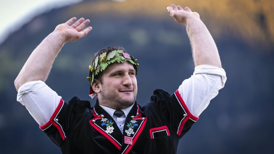 ESAF 2025: Schwingerkönig, Brauchtum & Festkultur - Sport - RTR